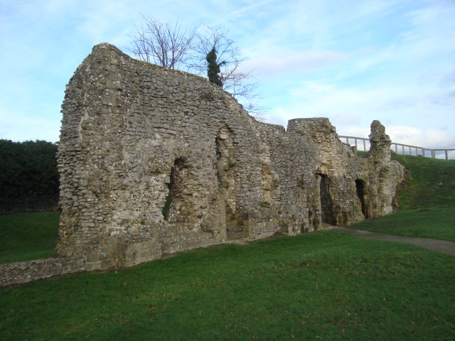Virginia Woolf’s Round House and Lewes Priory | A View From My Summerhouse